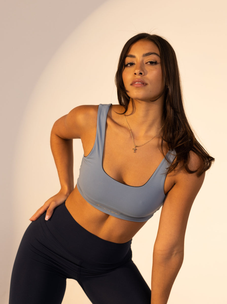 CORE 6-Way Reversible Sports Bra - Midnight/Skye Blue – Levavi